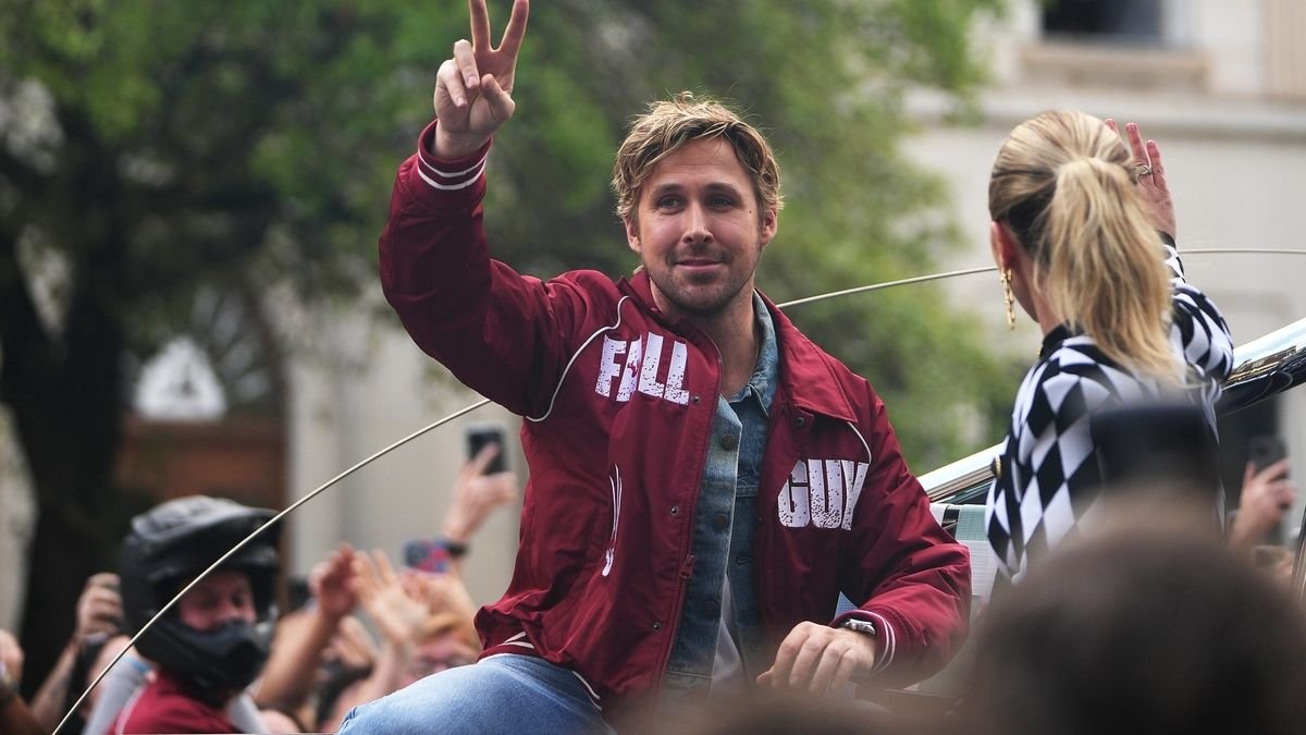 Ryan Gosling Honors Stunt Performers at 'The Fall Guy' Screening, Calls ...