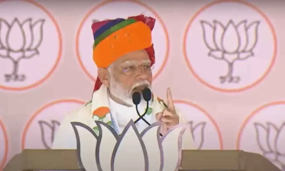 Prime Minister Narendra Modi says listening to Hanuman Chalisa under ...