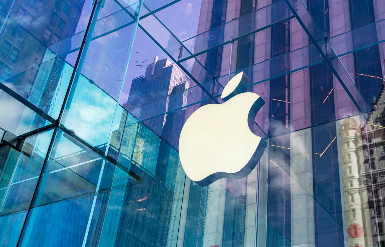 Indian-American Kevan Parekh Becomes CFO Steering Apple’s Financial Future
