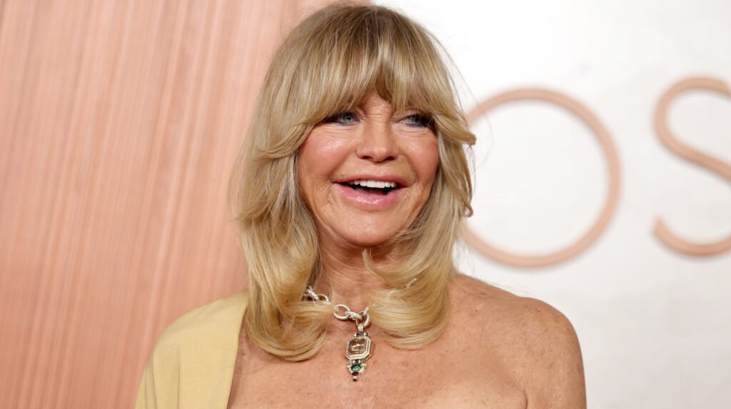 Goldie Hawn's Face Transformation Amid Rampant Plastic Surgery Rumors